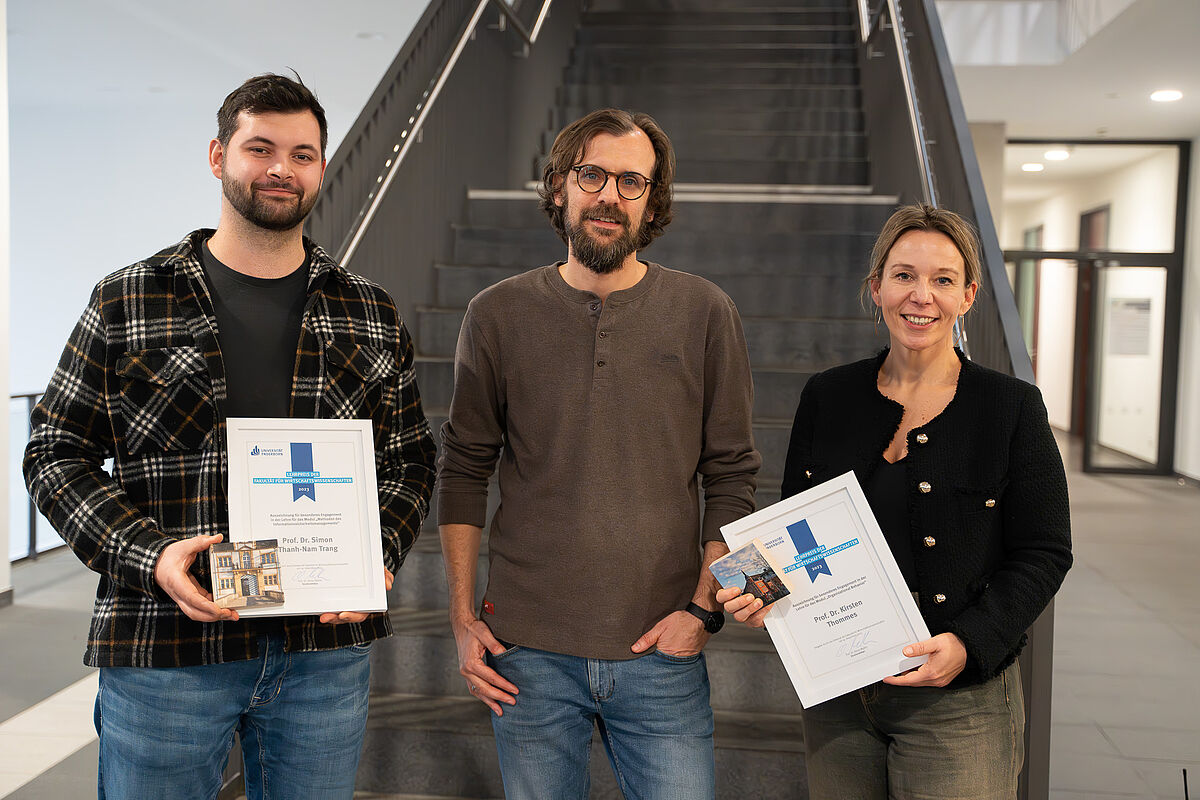 Lehrpreis 2023: Prof. Dr. Kirsten Thommes und Prof. Dr. Simon Trang ...
